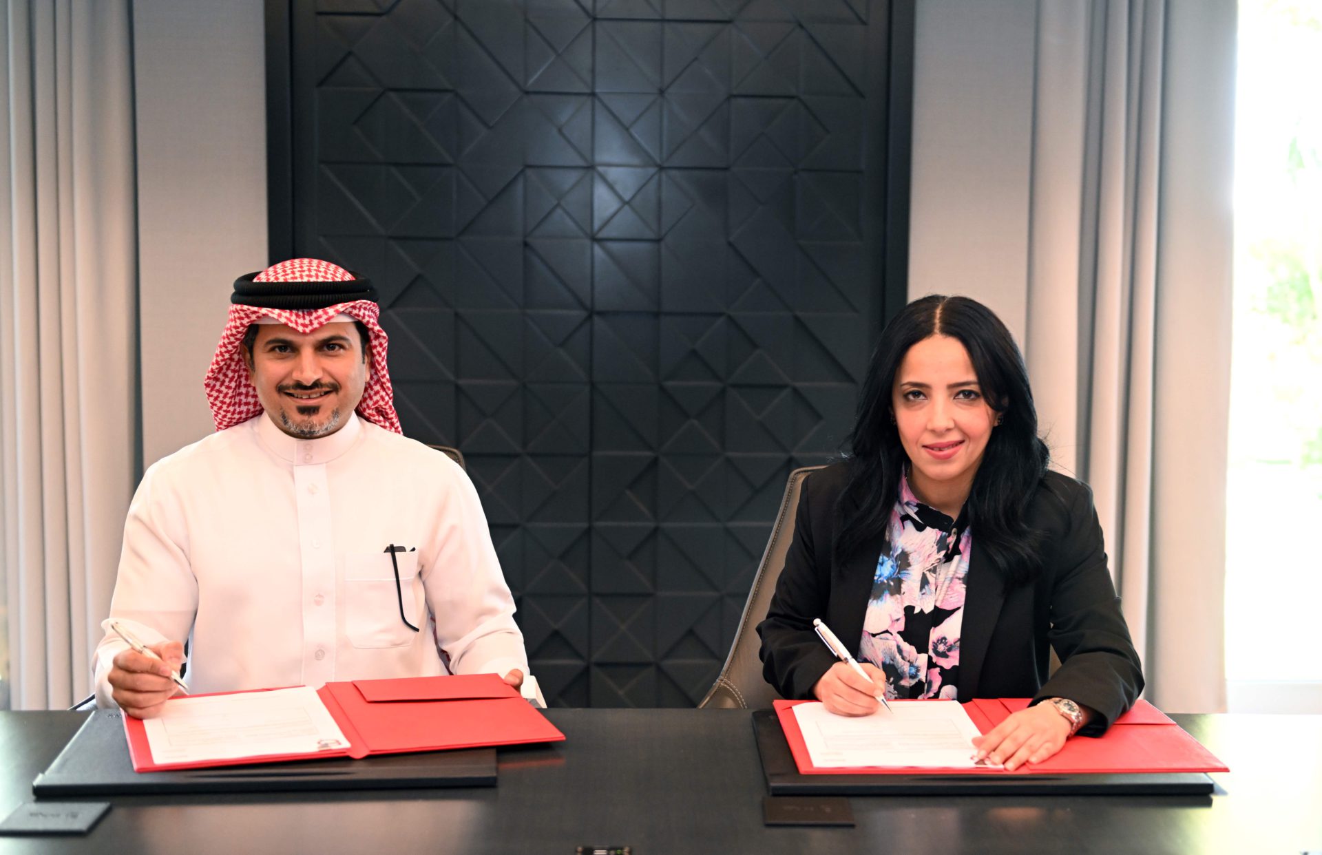 NBB Signs Partnership Agreement with Batelco Al Dana Club - Batelco